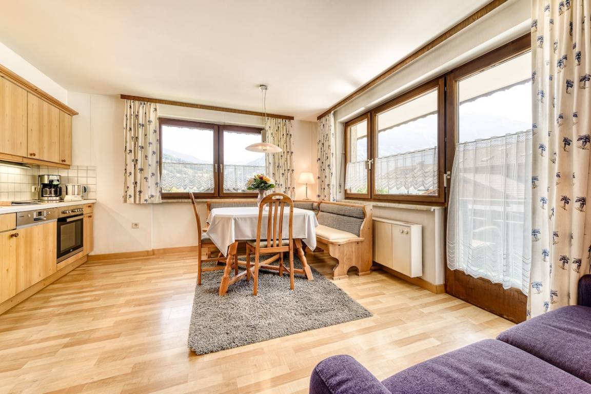 58 M² Ferienwohnung ∙ 2 Schlafzimmer ∙ 4 Gäste - Bludenz