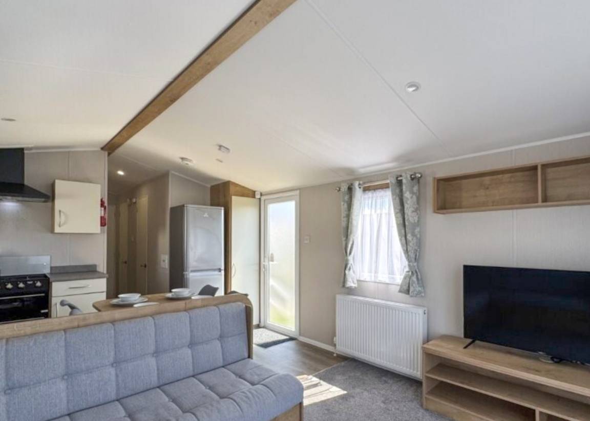 Caravan ∙ 3 Bedrooms ∙ 8 Guests - Skegness