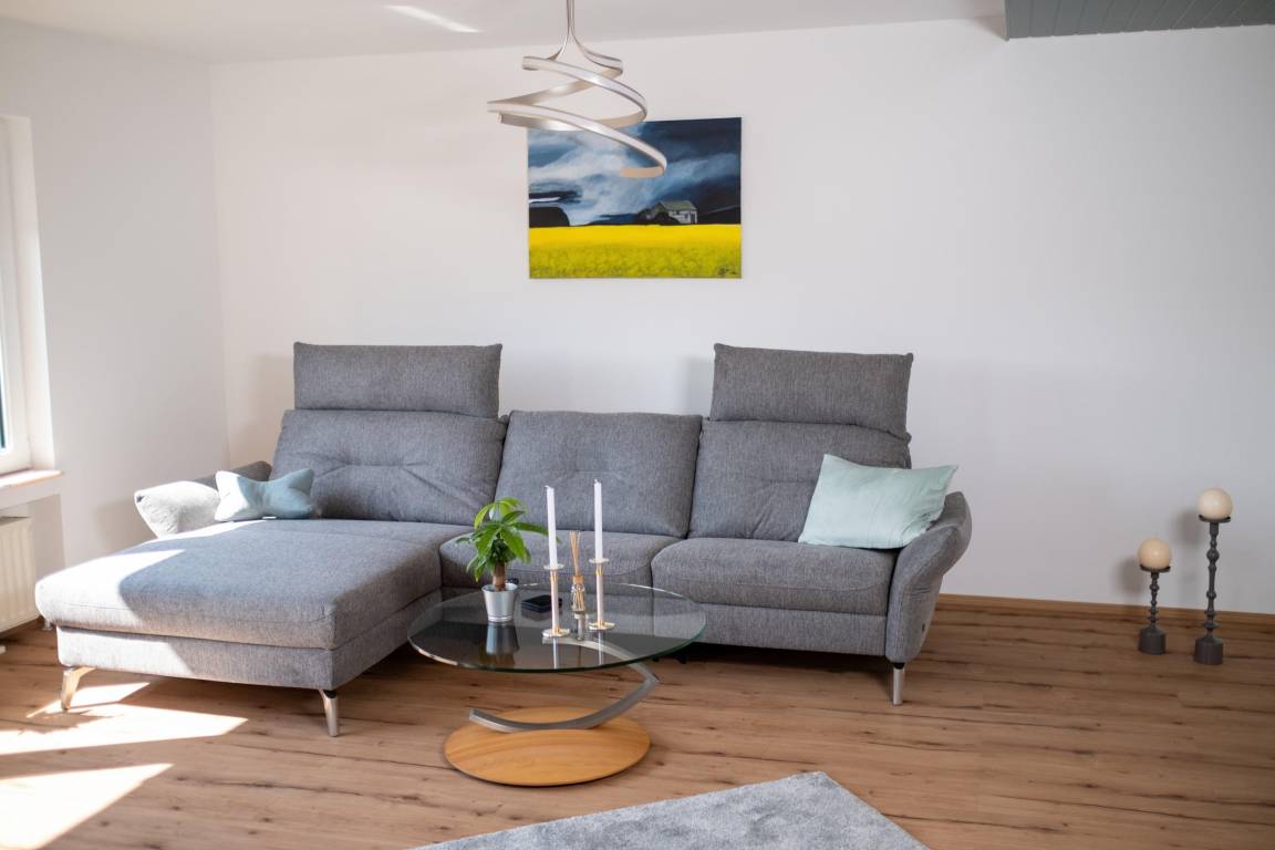 117 M² Ferienwohnung ∙ 2 Schlafzimmer ∙ 6 Gäste - Prüm
