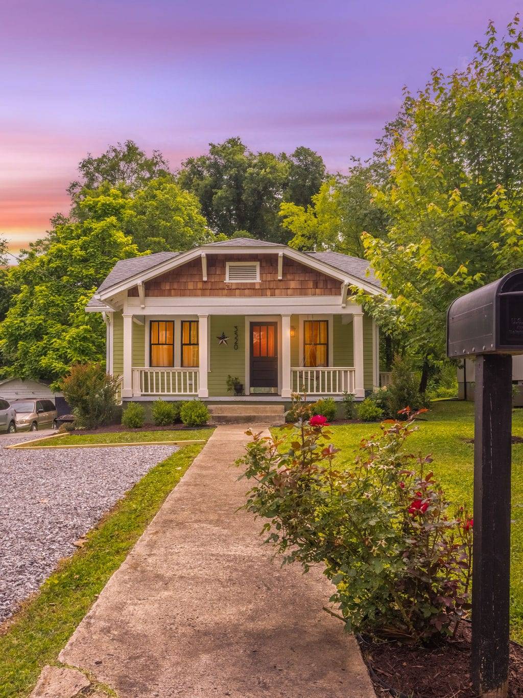131 M² House ∙ 3 Bedrooms ∙ 6 Guests - Knoxville, TN
