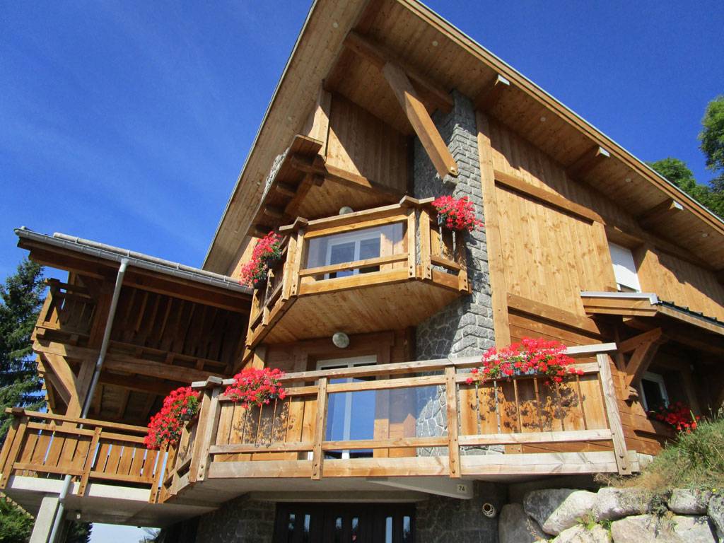 200 M² Chalet ∙ 5 Bedrooms ∙ 20 Guests - Lorraine