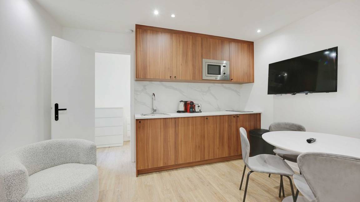 30 M² Appartement ∙ 2 Chambres ∙ 4 Personnes - Aubervilliers