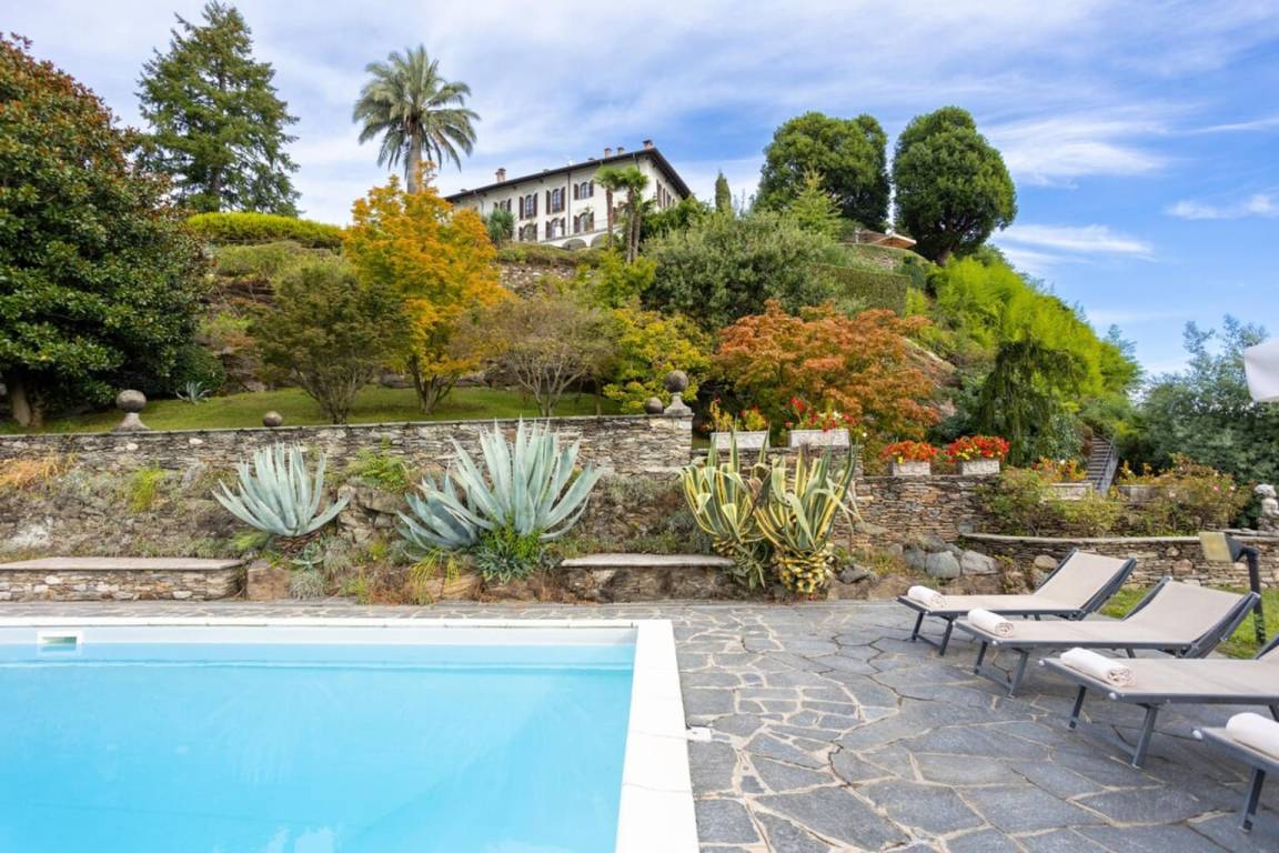 600 M² Vivenda ∙ 4 Quartos ∙ 9 Hóspedes - Stresa