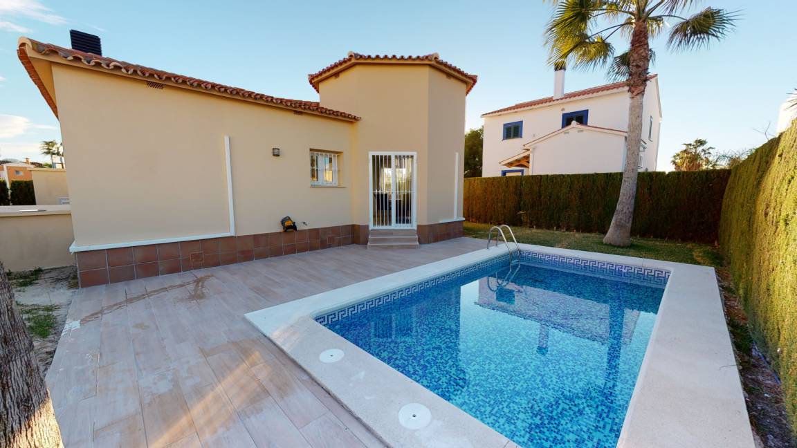 80 M² Villa ∙ 2 Bedrooms ∙ 4 Guests - Oliva