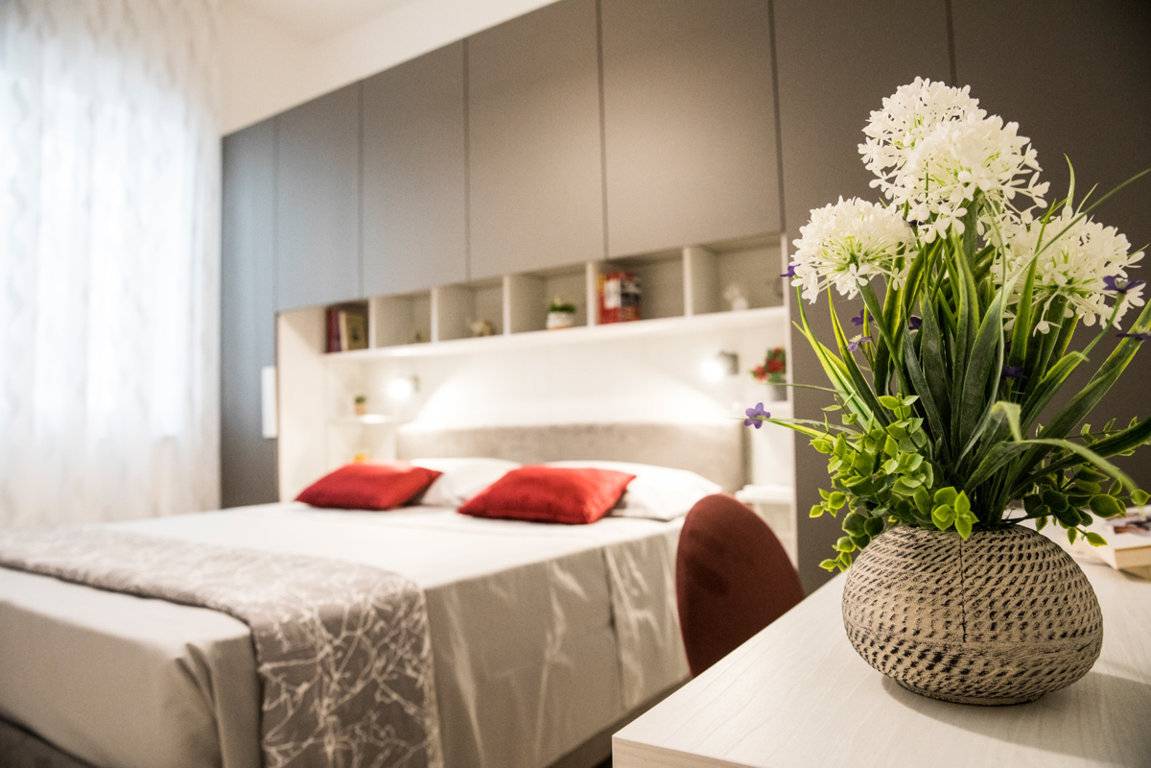 70 M² Apartamento ∙ 2 Habitaciones ∙ 5 Huéspedes - Nápoles
