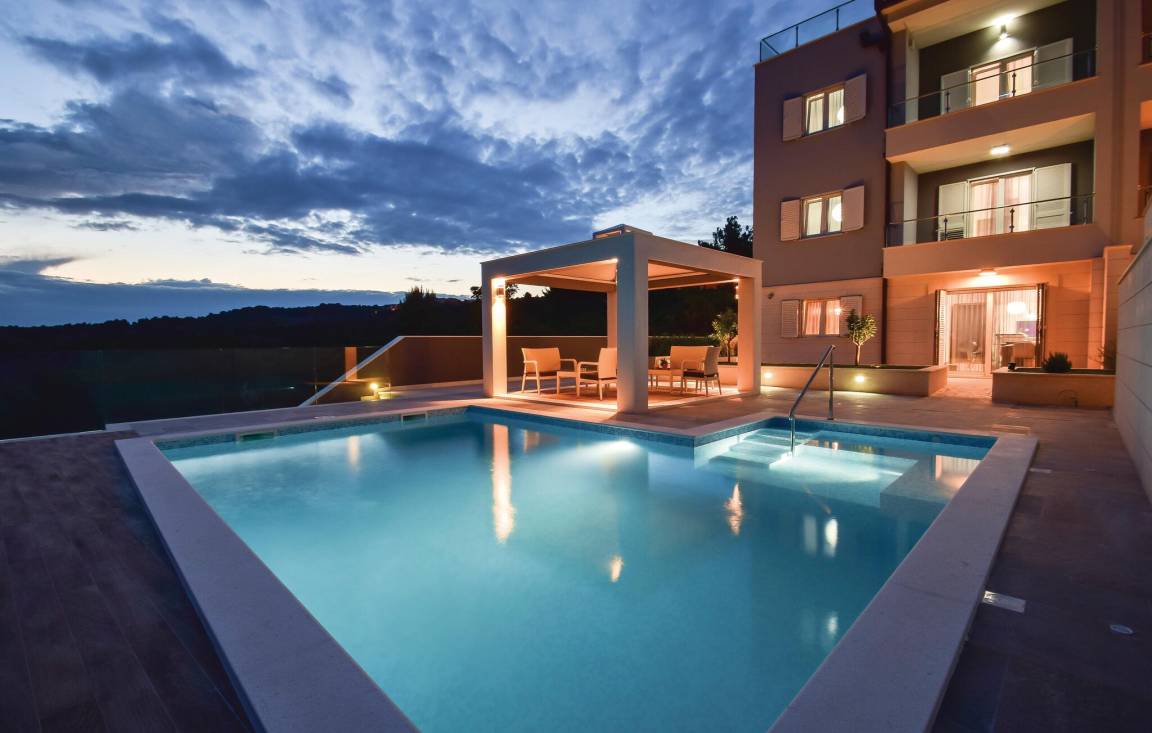 62 M² Ferienwohnung ∙ 2 Schlafzimmer ∙ 5 Gäste - Primošten