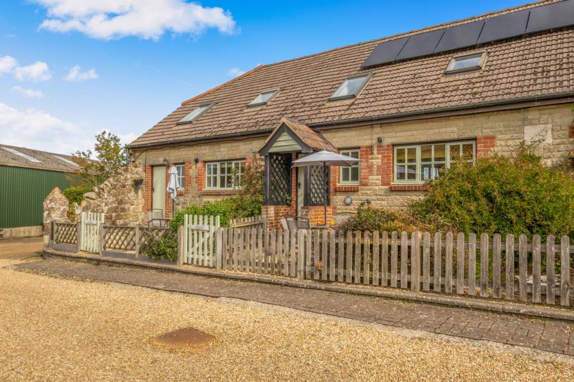 Cottage ∙ 2 Bedrooms ∙ 4 Guests - Isle of Wight
