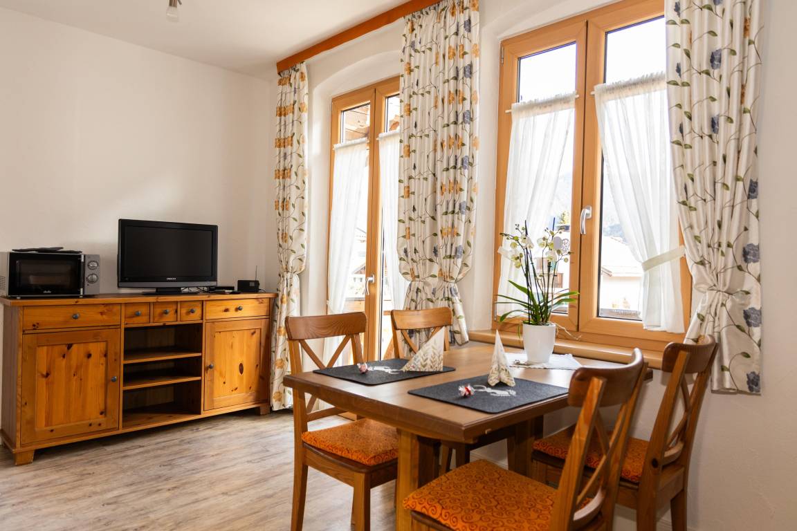 40 M² Apartment ∙ 1 Bedroom ∙ 3 Guests - Mittenwald