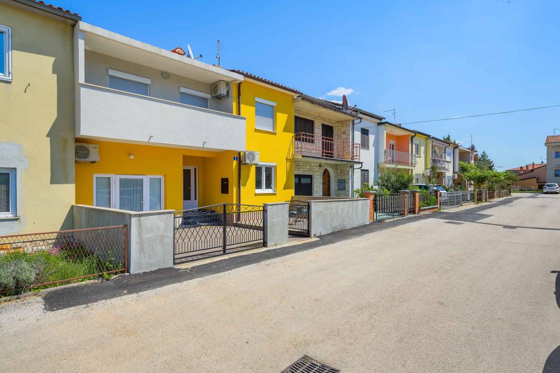 90 M² Apartamento ∙ 2 Habitaciones ∙ 4 Huéspedes - Umag