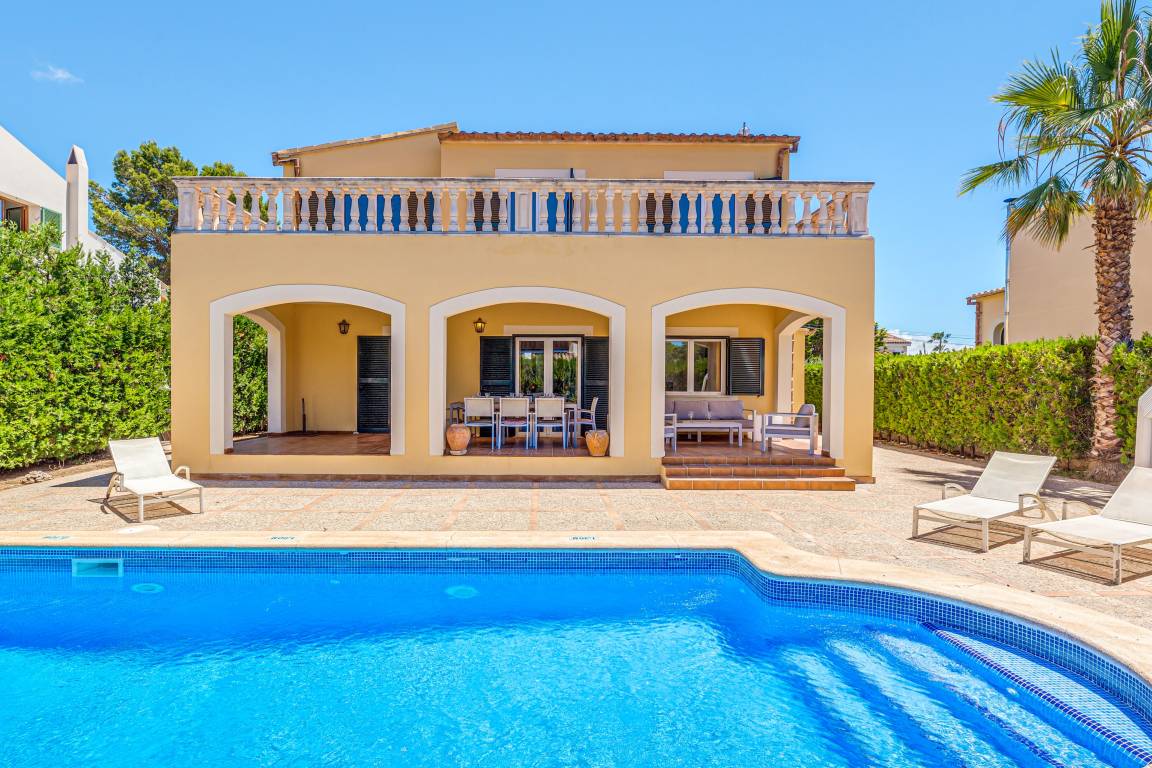 200 M² House ∙ 4 Bedrooms ∙ 8 Guests - Ses Salines