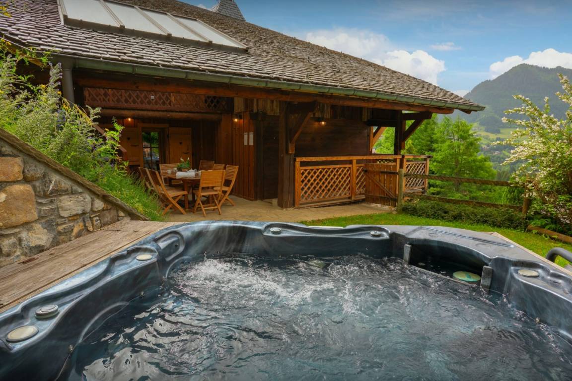 270 M² Chalet ∙ 6 Bedrooms ∙ 13 Guests - Champéry
