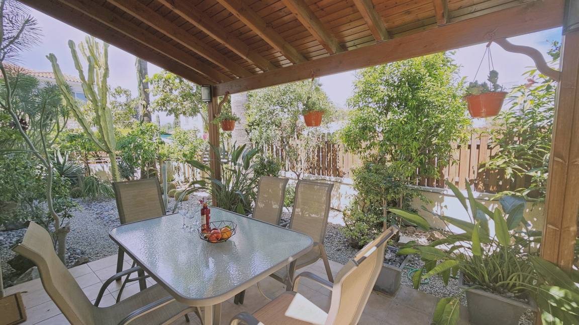 170 M² House ∙ 3 Bedrooms ∙ 6 Guests - Larnaca