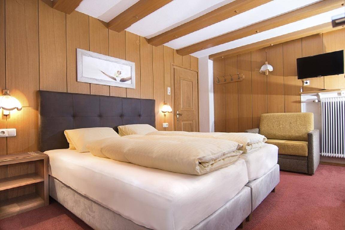 Hotel ∙ 1 Bedroom ∙ 3 Guests - Ischgl