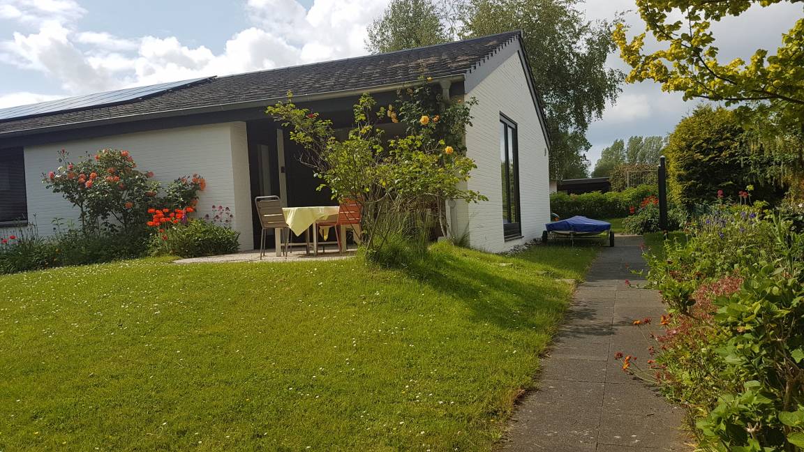 56 M² Ferienhaus ∙ 2 Schlafzimmer ∙ 4 Gäste - Laboe