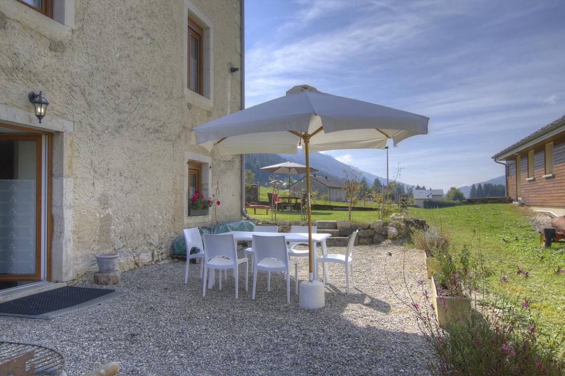 57 M² Gîte ∙ 2 Chambres ∙ 6 Personnes - Monts Jura