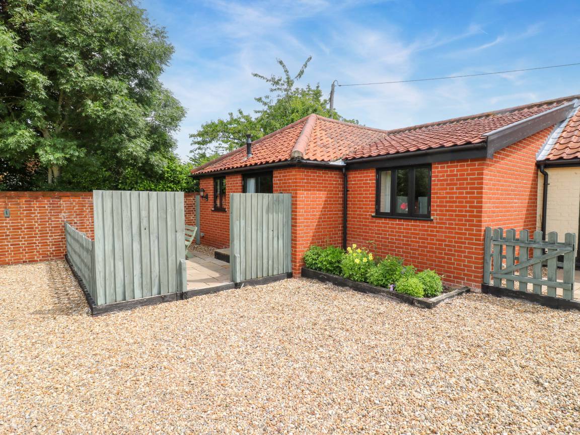 Cottage ∙ 2 Bedrooms ∙ 4 Guests - Suffolk