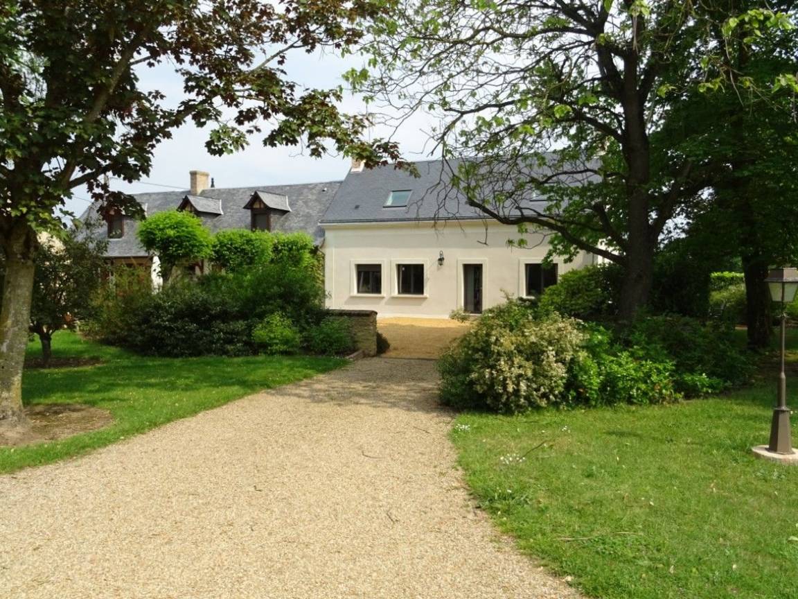 90 M² Cottage ∙ 2 Bedrooms ∙ 6 Guests - Loire Valley