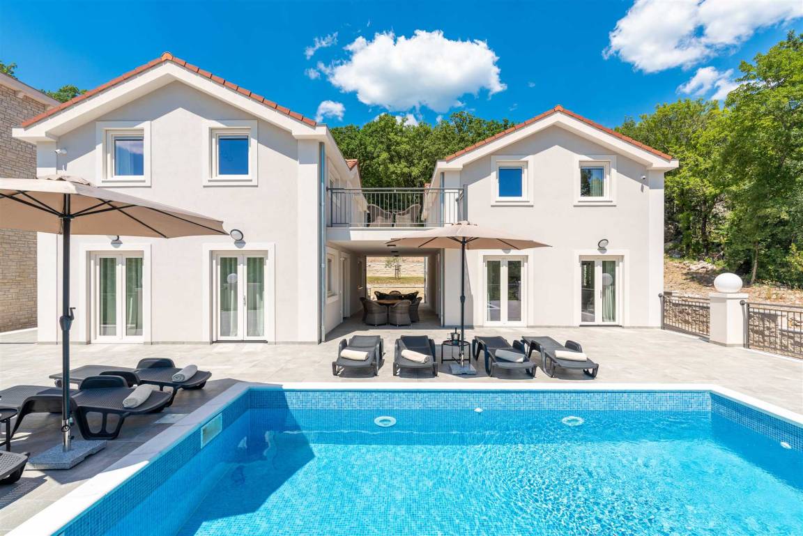 220 M² Villa ∙ 4 Chambres ∙ 12 Personnes - Klenovica