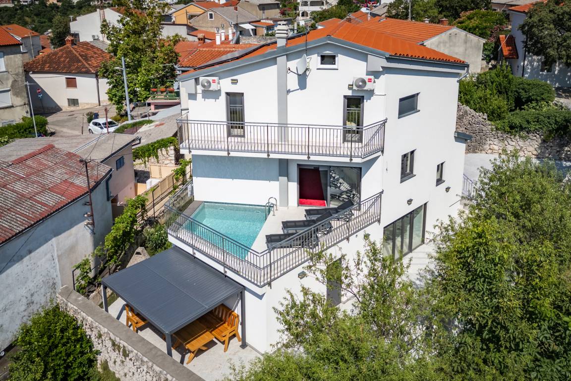 130 M² Huis ∙ 3 Slaapkamers ∙ 7 Gasten - Novi Vinodolski