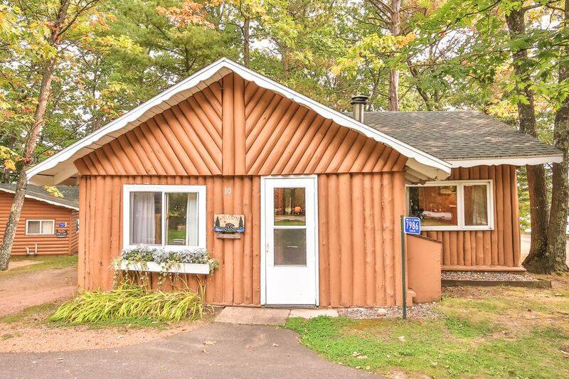 Cabin ∙ 3 Bedrooms ∙ 8 Guests - St. Germain, WI