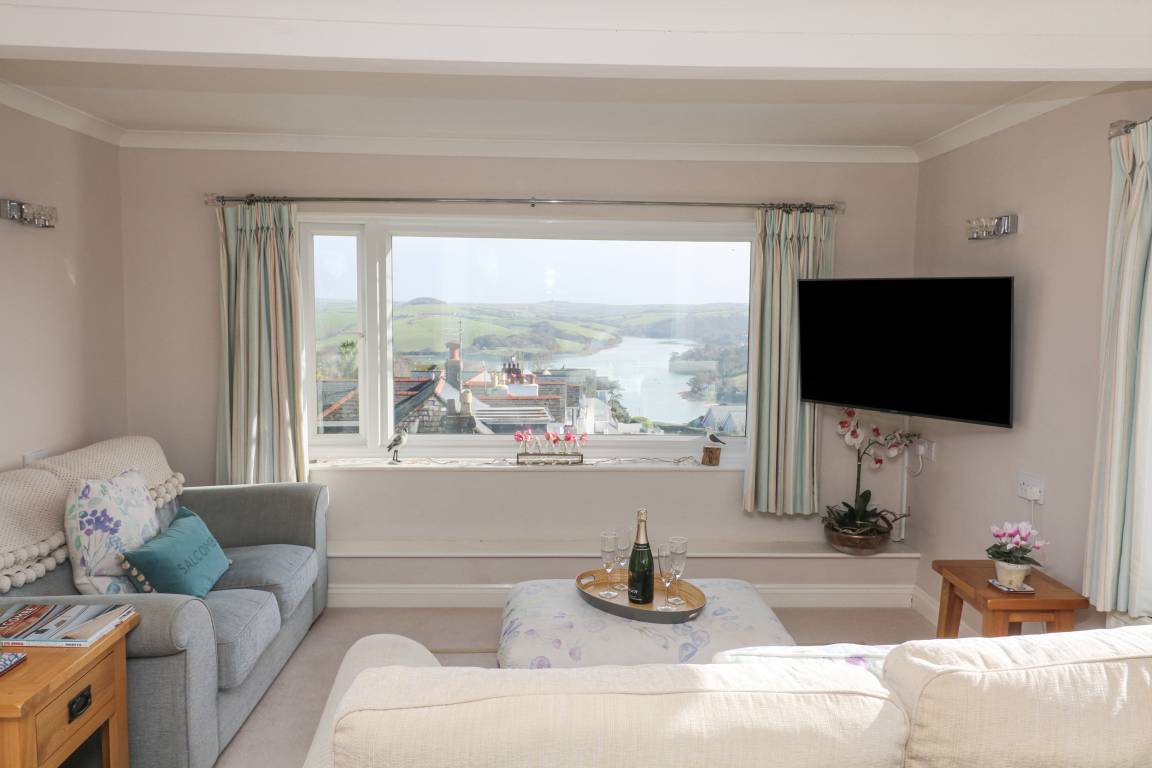 Cottage ∙ 3 Bedrooms ∙ 6 Guests - Salcombe