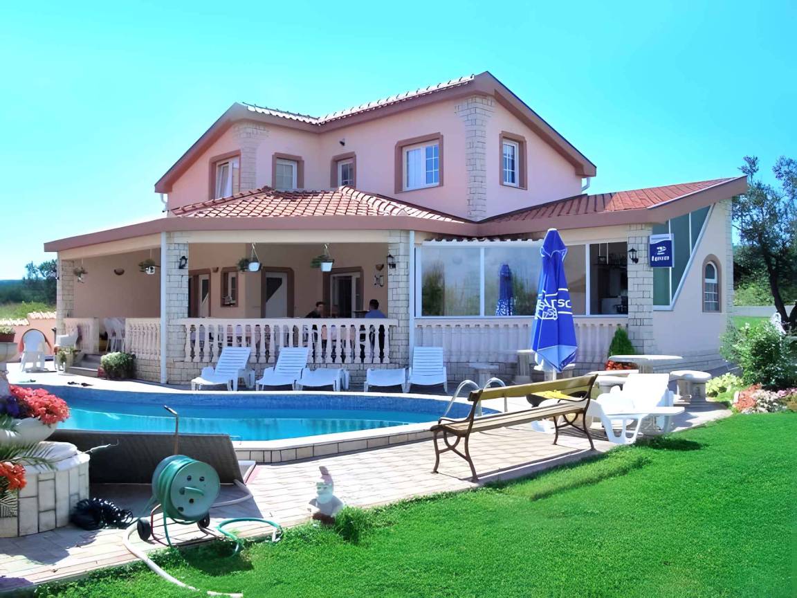 58 M² Apartment ∙ 2 Bedrooms ∙ 5 Guests - Sveti Filip i Jakov