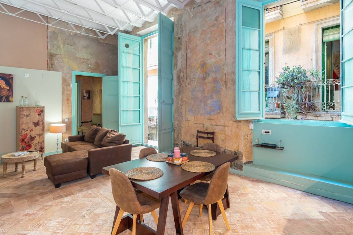 97 M² Apartment ∙ 2 Bedrooms ∙ 4 Guests - Barcelona