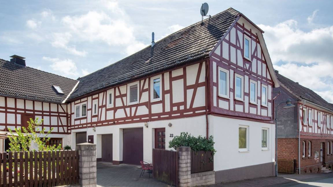 100 M² Ferienwohnung ∙ 3 Schlafzimmer ∙ 4 Gäste - Biedenkopf