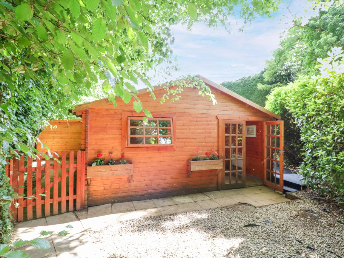 Cottage ∙ 2 Bedrooms ∙ 4 Guests - Winchcombe