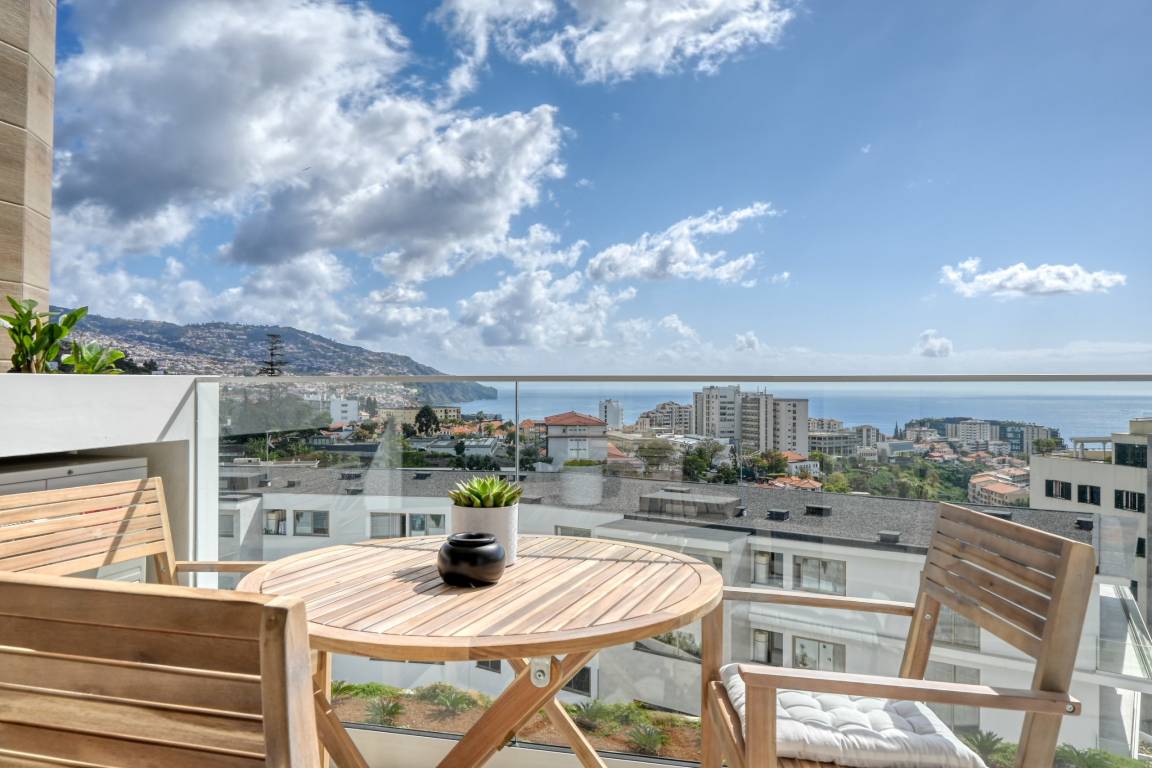 121 M² Apartment ∙ 3 Bedrooms ∙ 6 Guests - Funchal