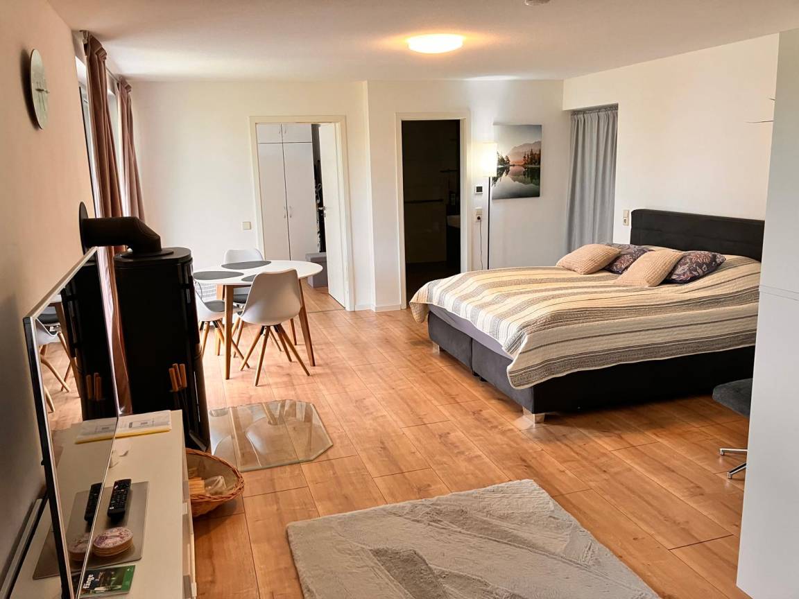 45 M² Ferienwohnung ∙ 1 Schlafzimmer ∙ 3 Gäste - Laufenburg