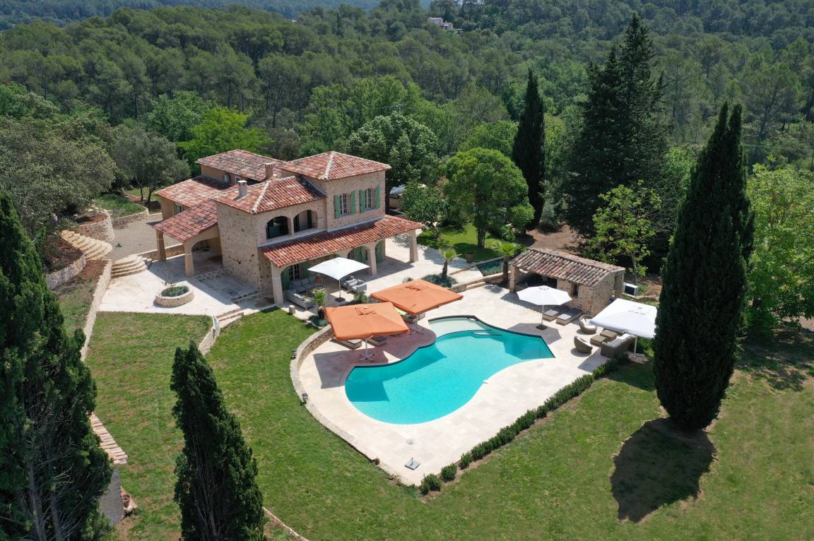 230 M² Villa ∙ 4 Slaapkamers ∙ 8 Gasten - Lorgues