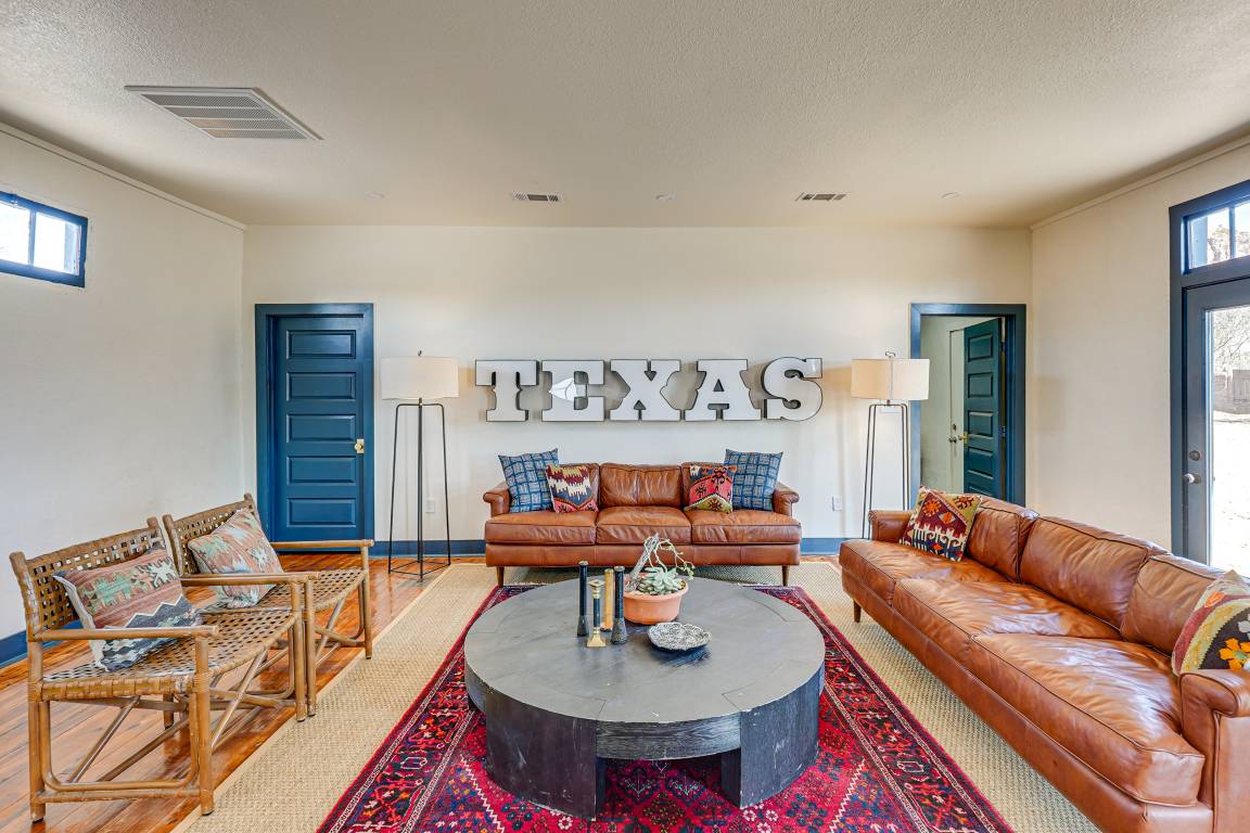 111 M² Apartment ∙ 5 Guests - Fort Davis, TX