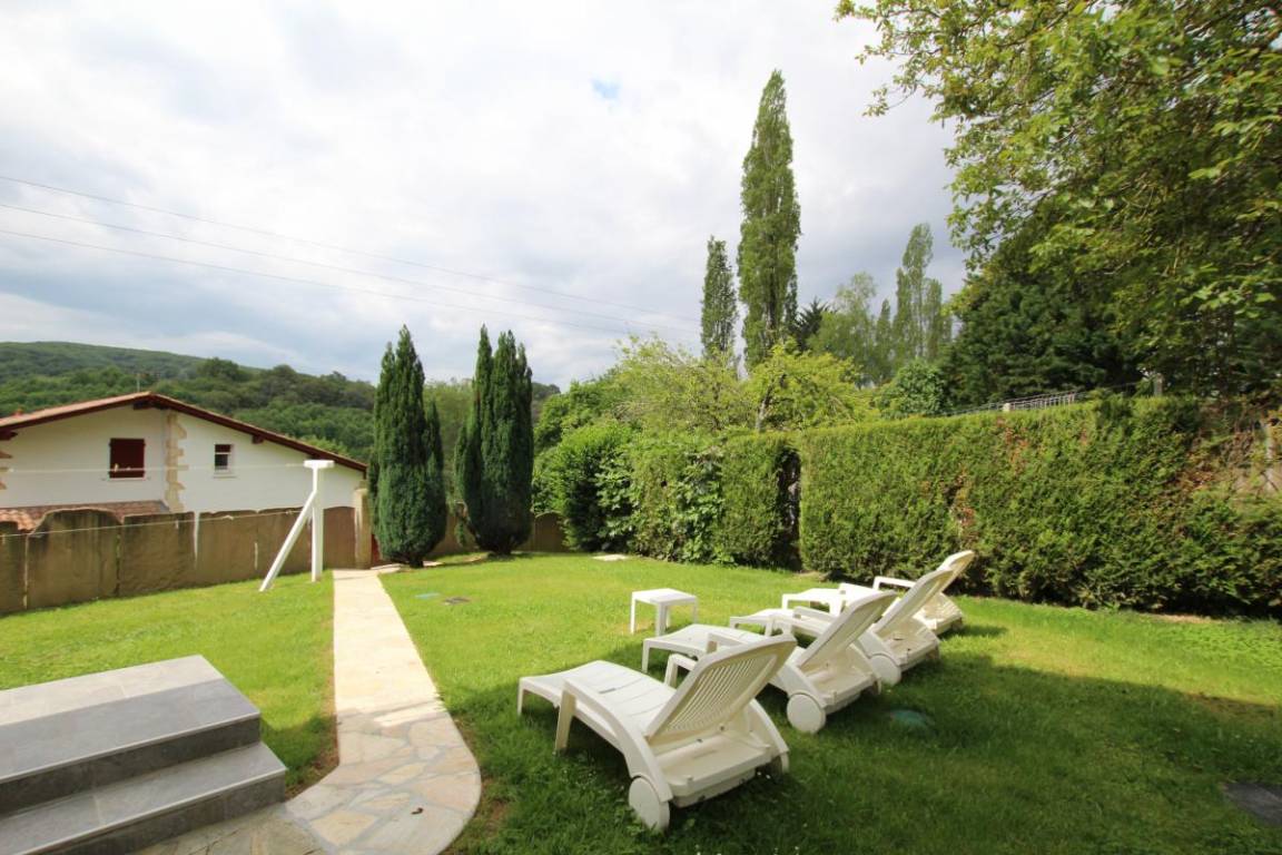 105 M² Gîte ∙ 3 Chambres ∙ 6 Personnes - Espelette