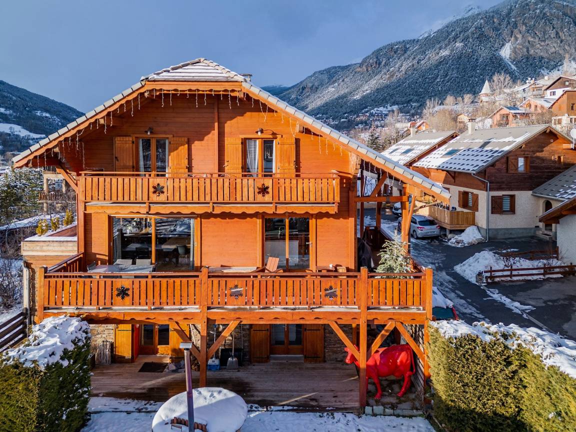 180 M² Chalet ∙ 3 Chambres ∙ 7 Personnes - Briançon
