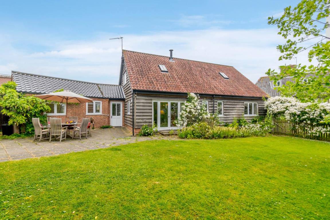 Cottage ∙ 4 Bedrooms ∙ 7 Guests - Suffolk