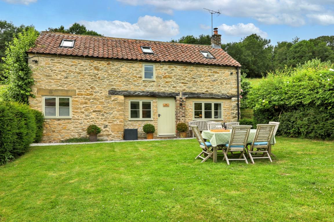 110 M² Cottage ∙ 3 Bedrooms ∙ 4 Guests - Helmsley