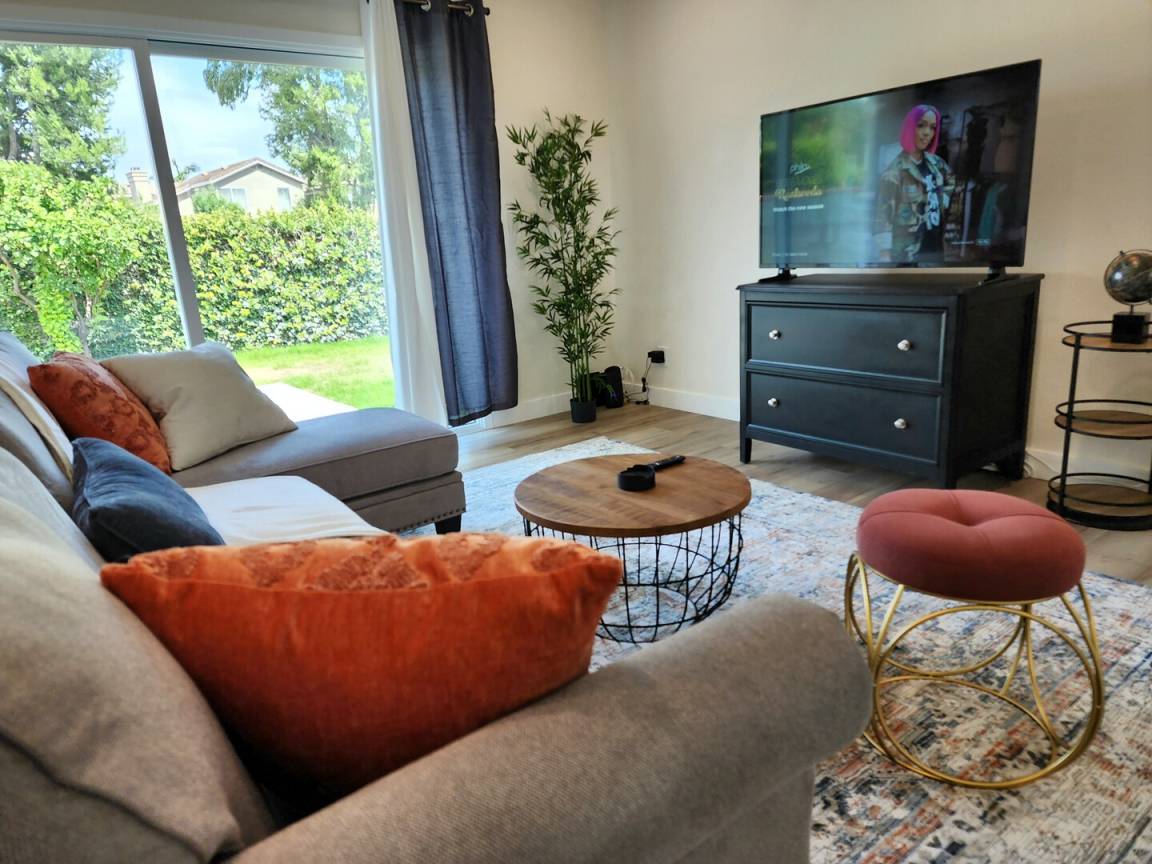 125 M² Casa ∙ 4 Habitaciones ∙ 5 Huéspedes - Los Alamitos, CA
