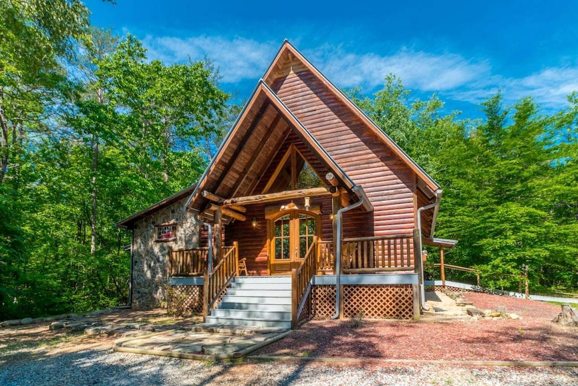 House ∙ 1 Bedroom ∙ 2 Guests - Cleveland, GA