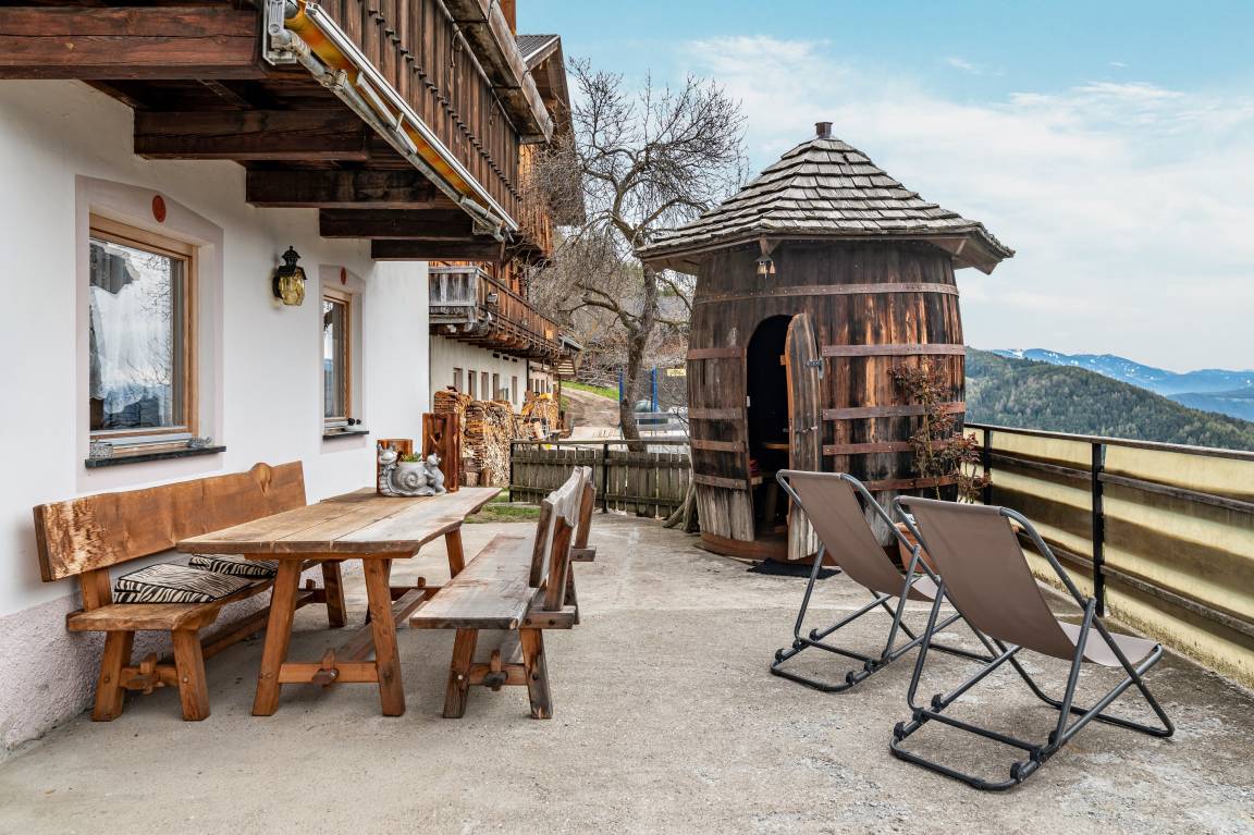 55 M² Ferienwohnung ∙ 1 Schlafzimmer ∙ 6 Gäste - Terenten