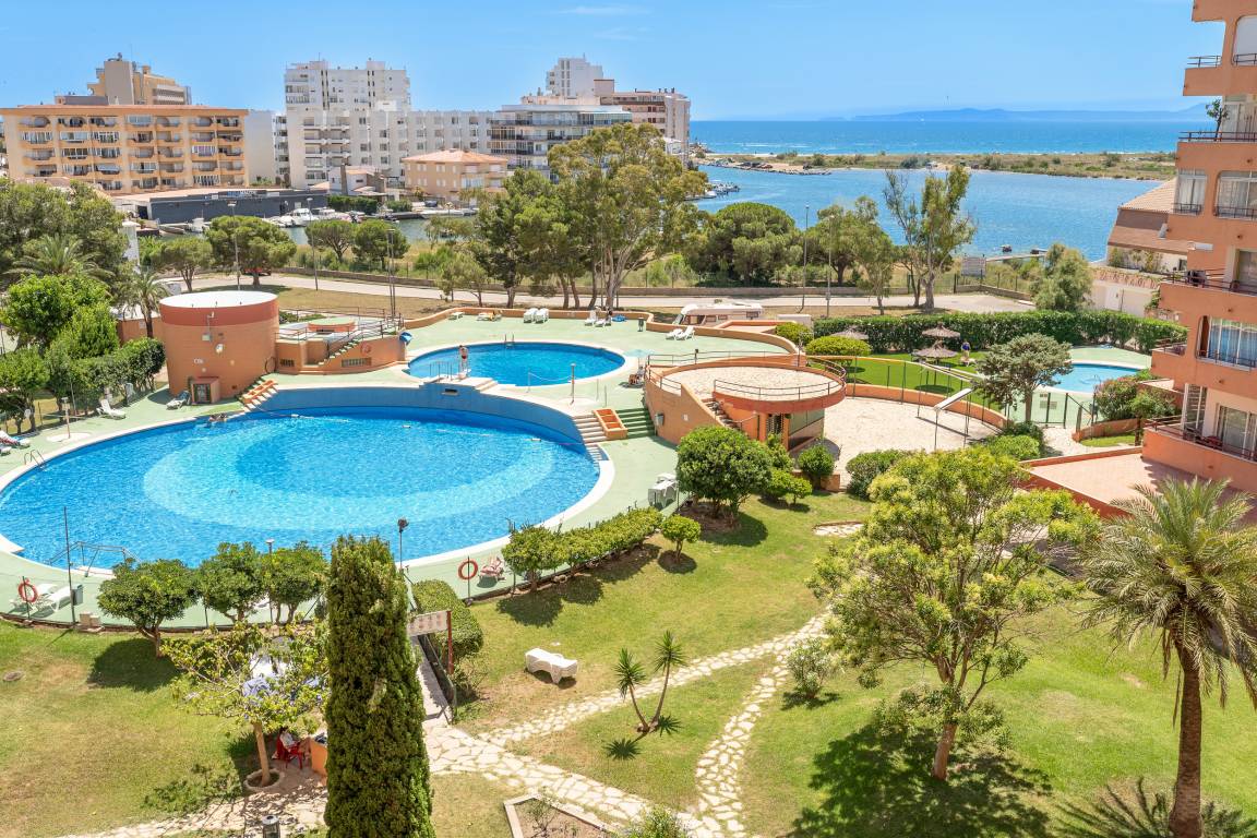 30 M² Studio Flat ∙ 4 Guests - Roses