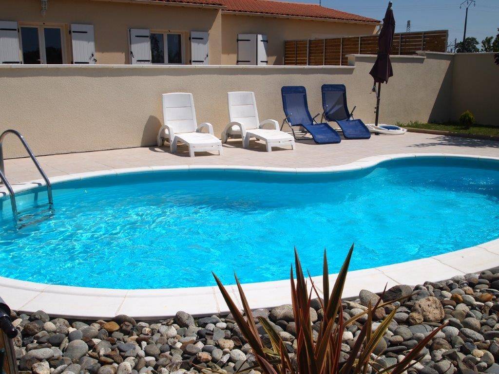 70 M² Maison De Vacances ∙ 2 Chambres ∙ 6 Personnes - Jonzac