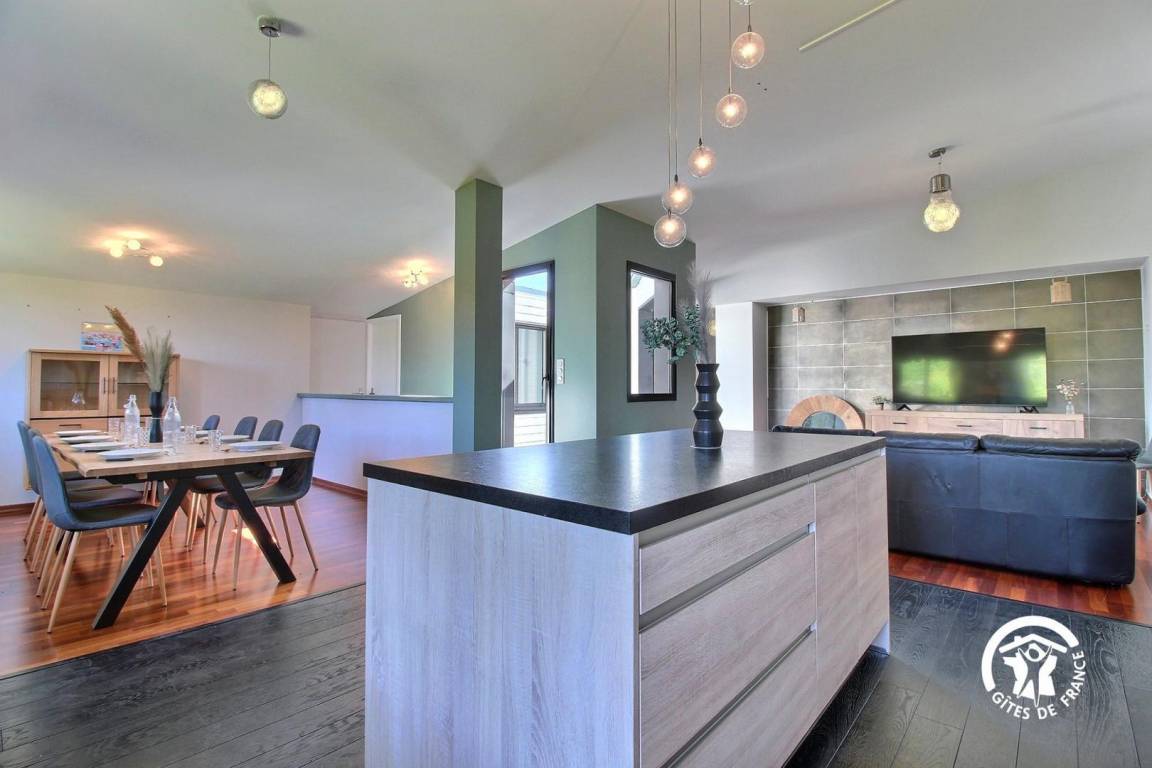 121 M² Gîte ∙ 4 Chambres ∙ 6 Personnes - Vannes