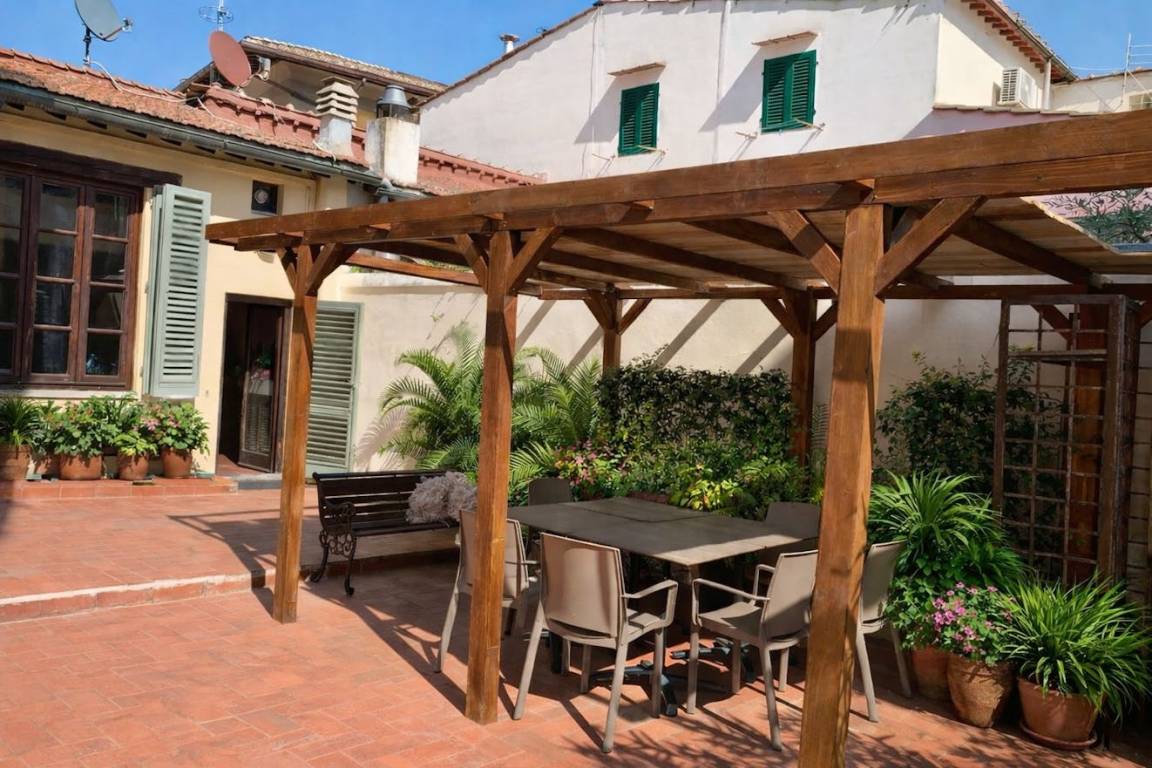 165 M² House ∙ 1 Bedroom ∙ 4 Guests - Florence