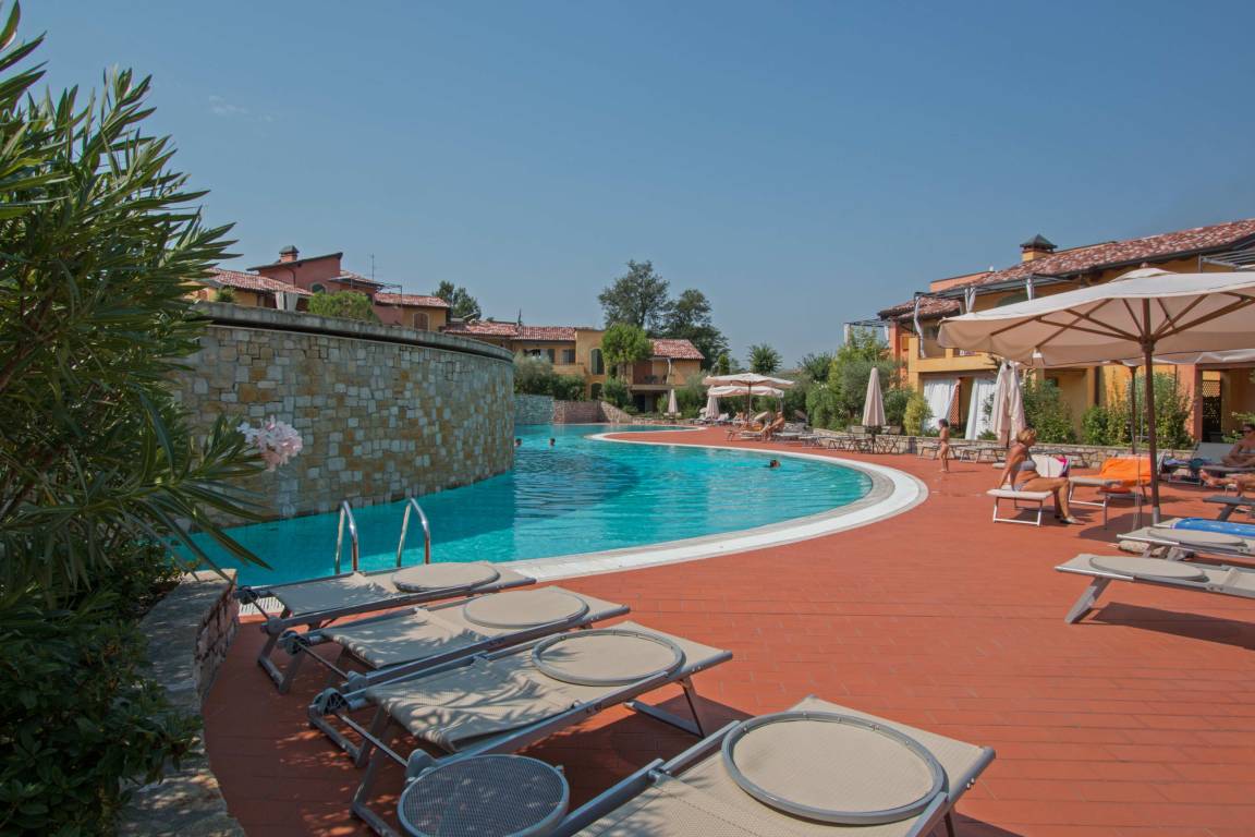 60 M² Ferienwohnung ∙ 2 Schlafzimmer ∙ 5 Gäste - Manerba del Garda