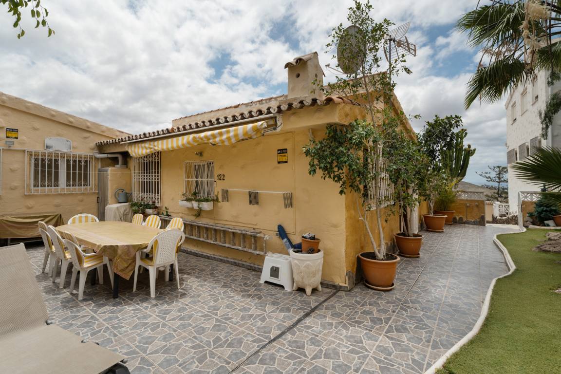 70 M² Ferienhaus ∙ 2 Schlafzimmer ∙ 4 Gäste - Los Cristianos