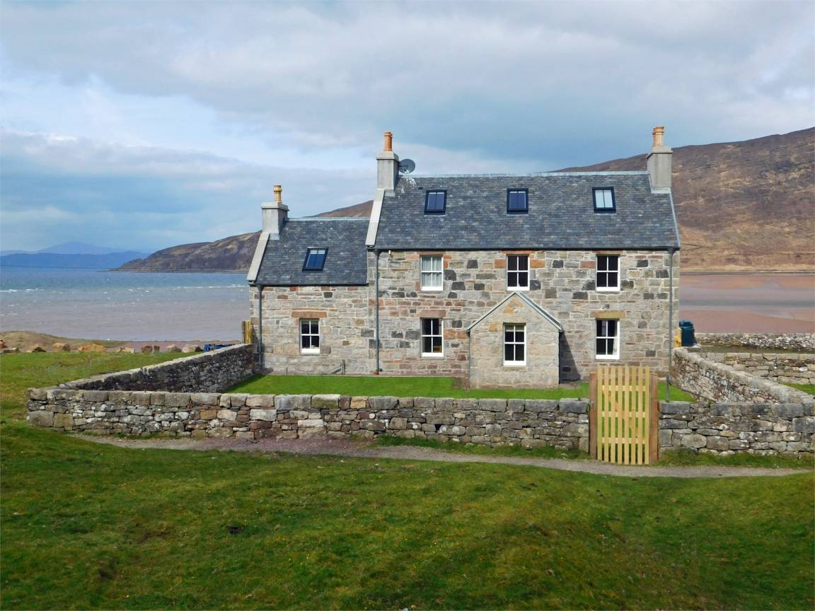 Cottage ∙ 6 Bedrooms ∙ 12 Guests - Skye