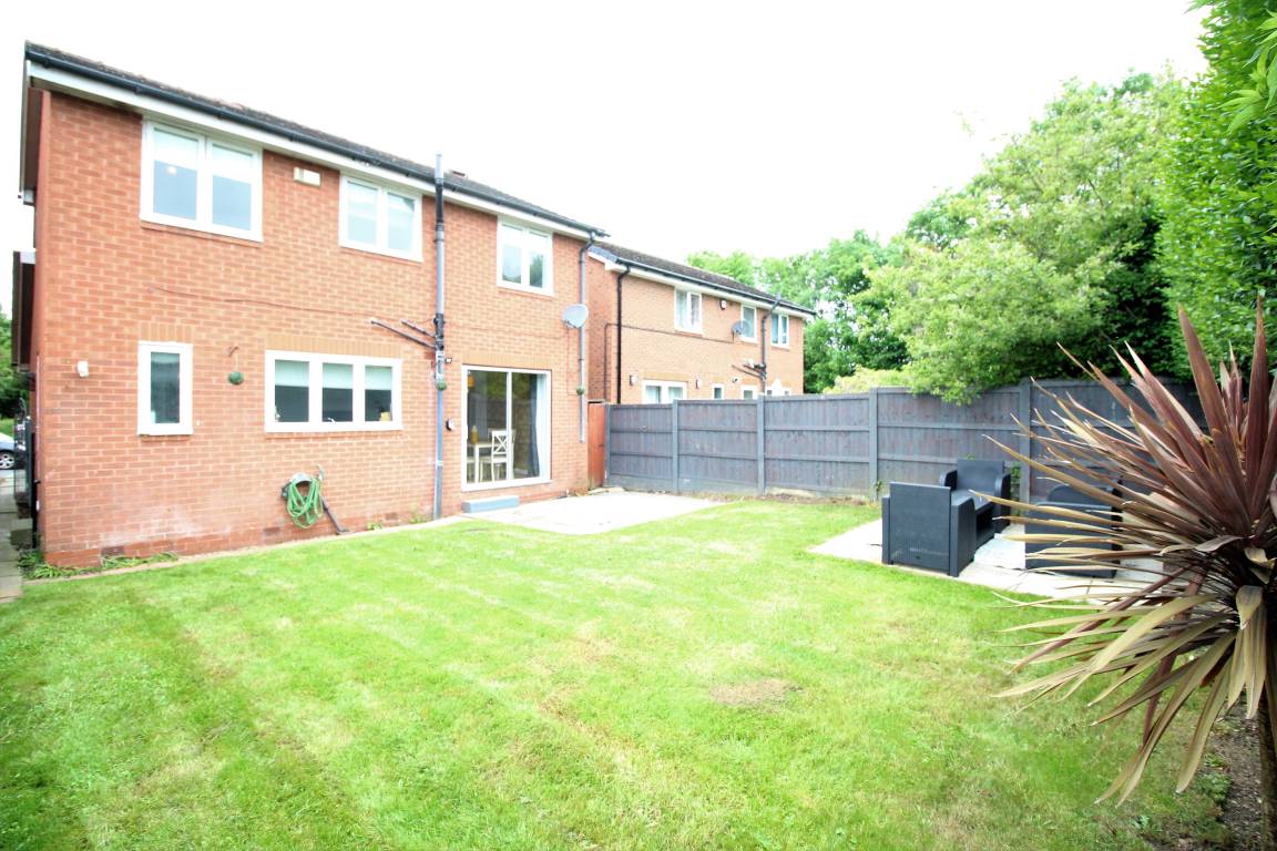 110 M² House ∙ 3 Bedrooms ∙ 5 Guests - Doncaster