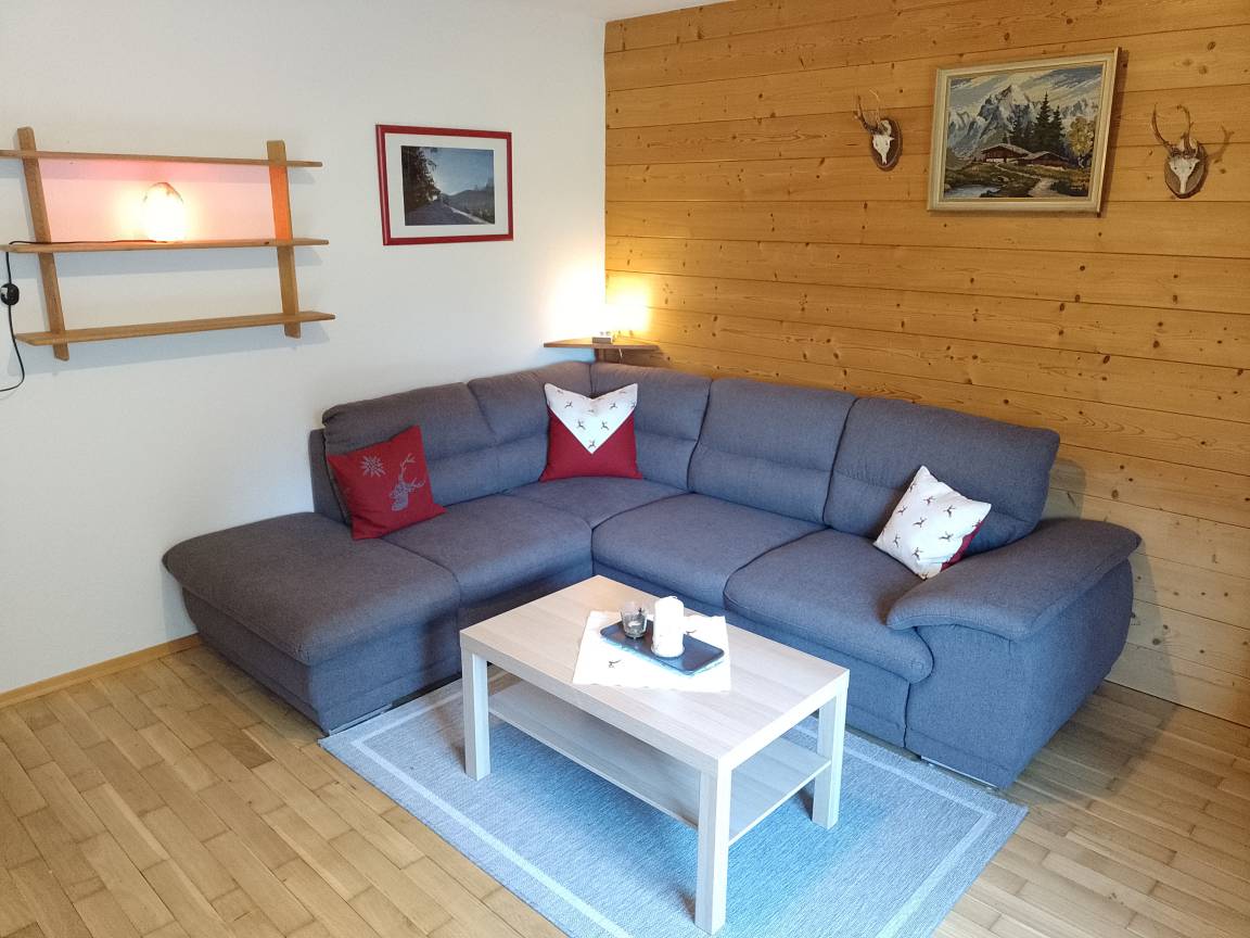 80 M² Ferienwohnung ∙ 2 Schlafzimmer ∙ 4 Gäste - Marktschellenberg
