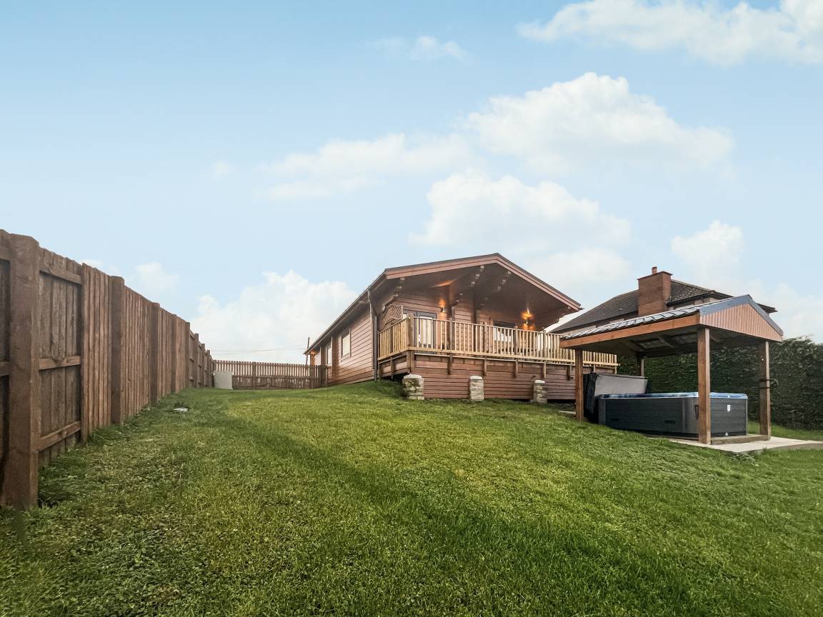 Cottage ∙ 3 Bedrooms ∙ 6 Guests - Falkirk